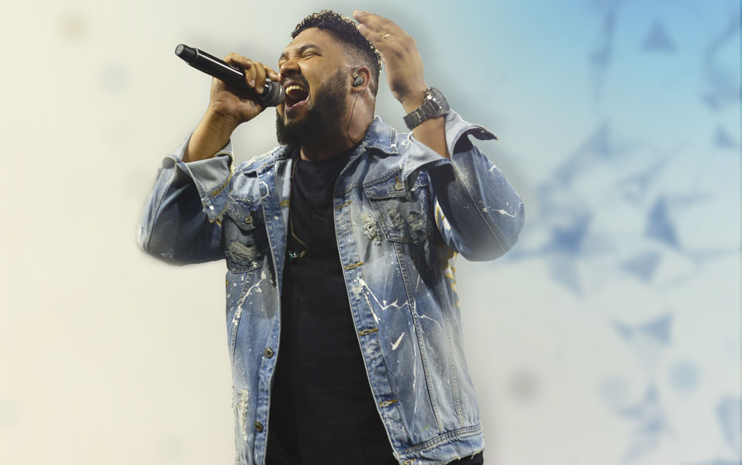 Israel Salazar: do pop rock ao congregacional que ganhou o público
