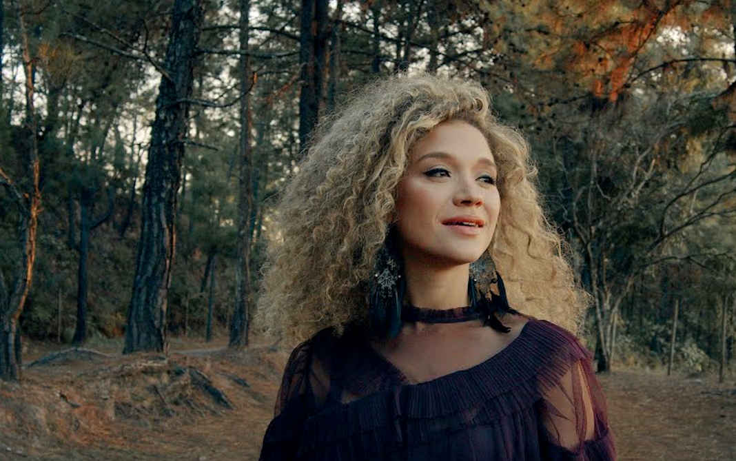 Arianne_Cantora – Comunhão