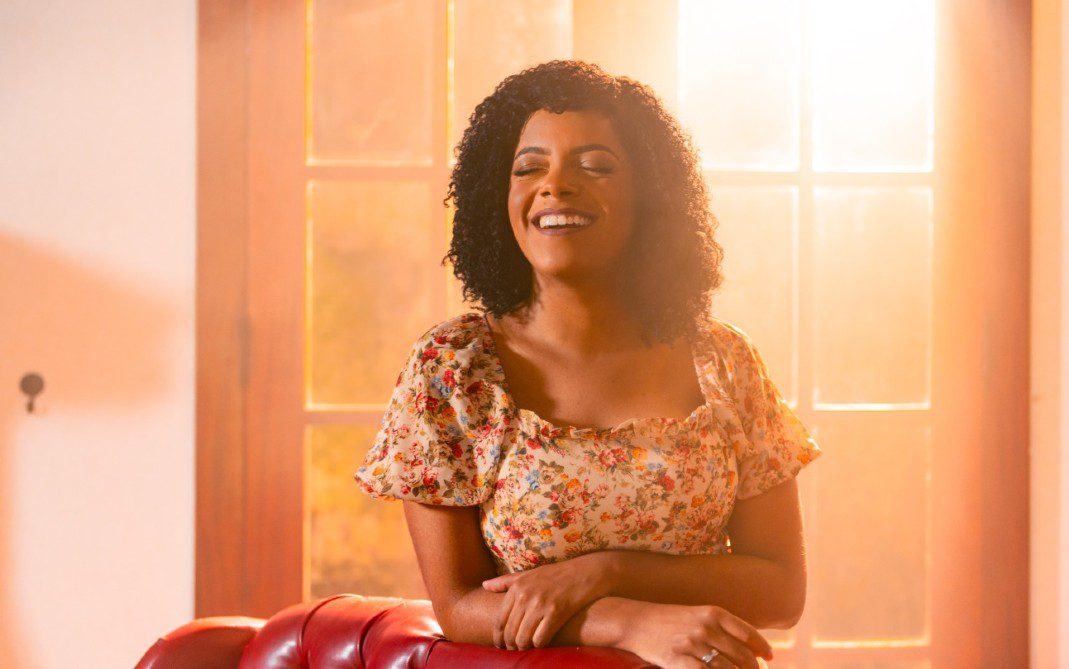 Kemilly Santos apresenta o novo álbum "Plano Original"