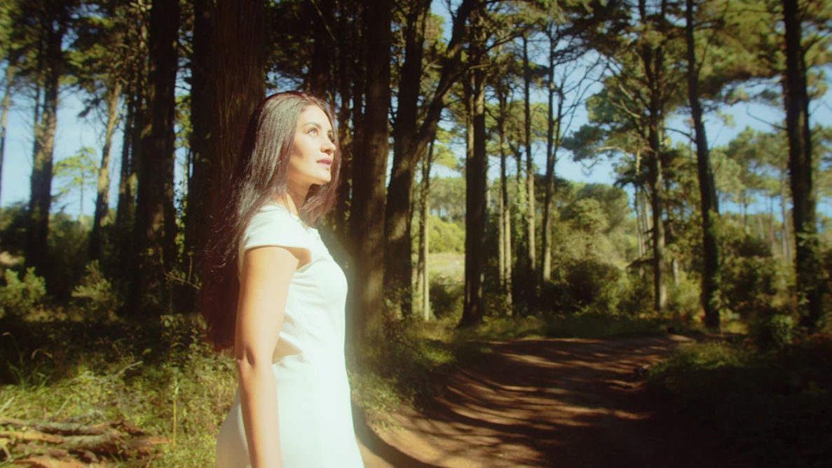 Lilian Monteiro lança seu terceiro single “Por Tua Graça”