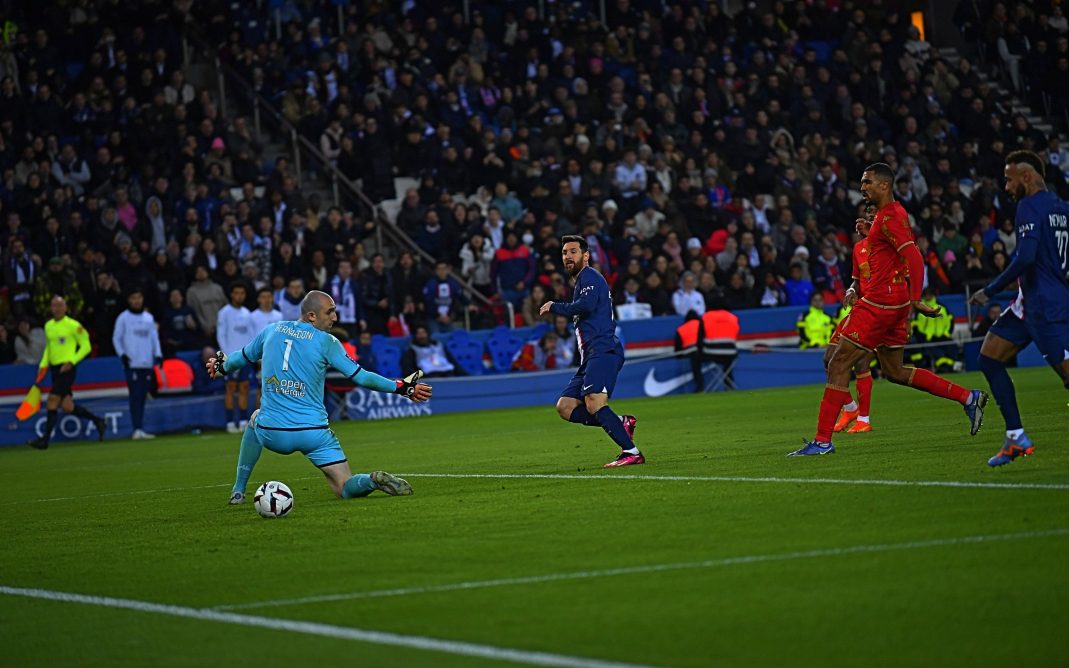 Messi marca no retorno após Copa do Mundo e garante vitór...