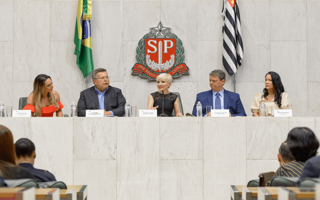 Mulheres cristãs são homenageadas em sessão solene na Alesp – Comunhão