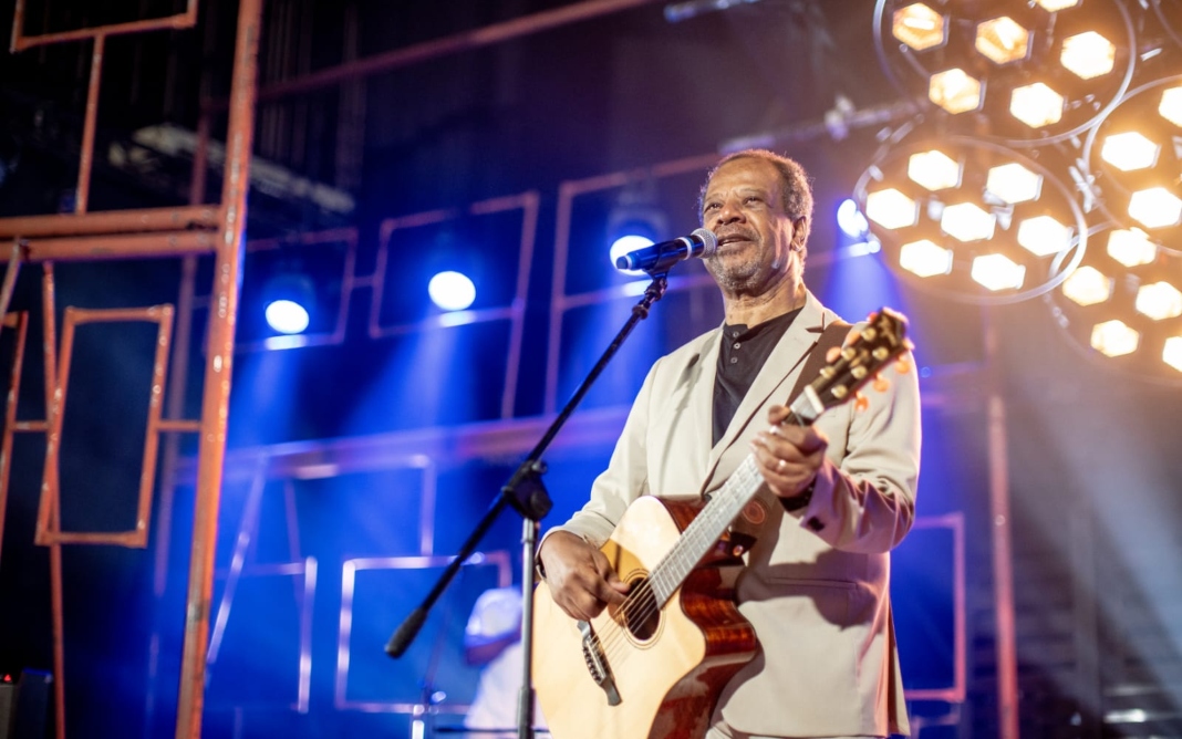 Adhemar de Campos conta a história do sucesso "O nome de Jesus"