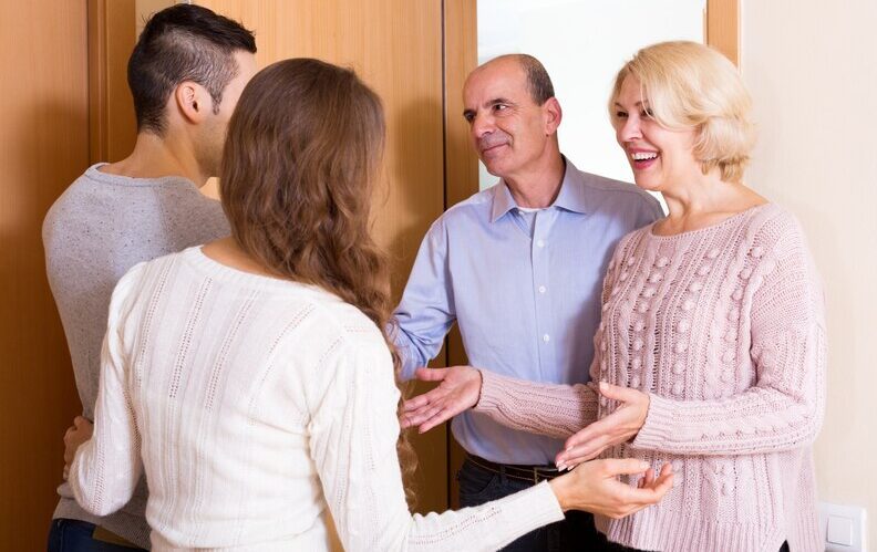 Visitas devem seguir as regras cristãs da minha casa?