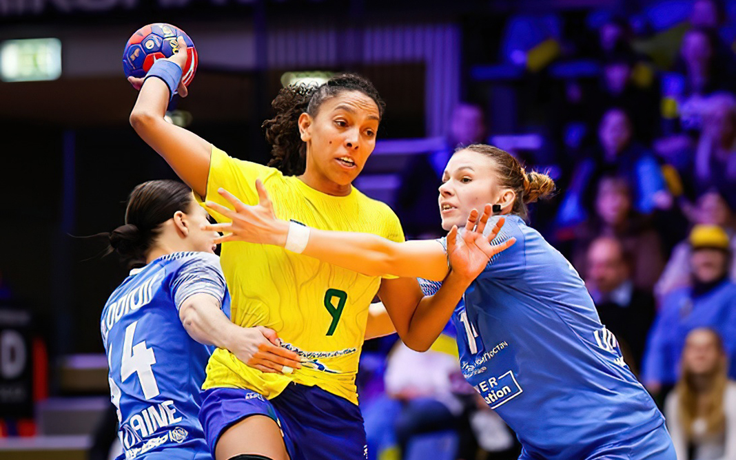 Handebol: Brasil bate Ucrânia na estreia do Mundial Feminino