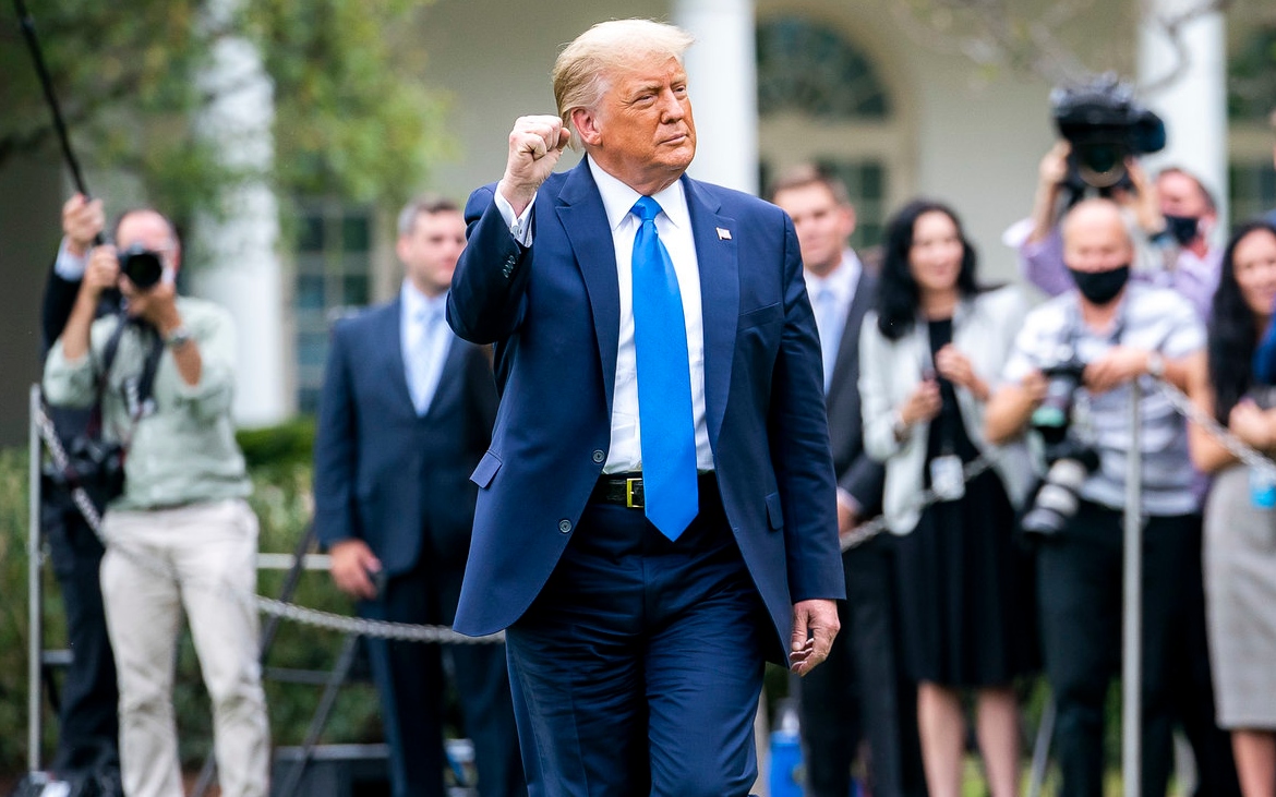 Trump abre ampla vantagem em pesquisa sobre nova primária