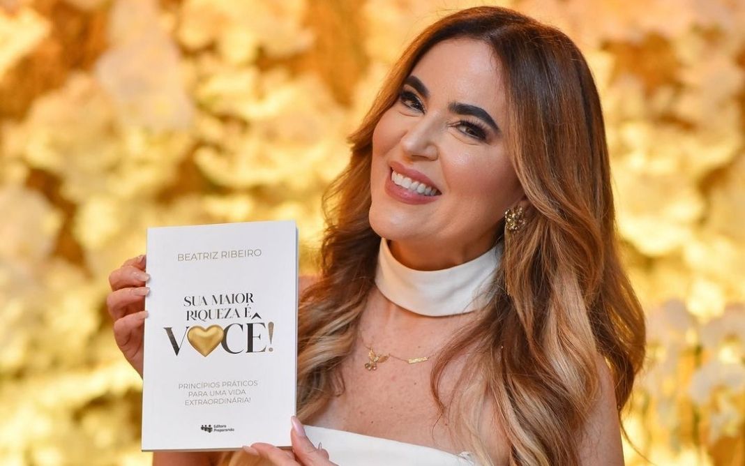 Livro de Beatriz Ribeiro incentiva jornada ao amor-próprio