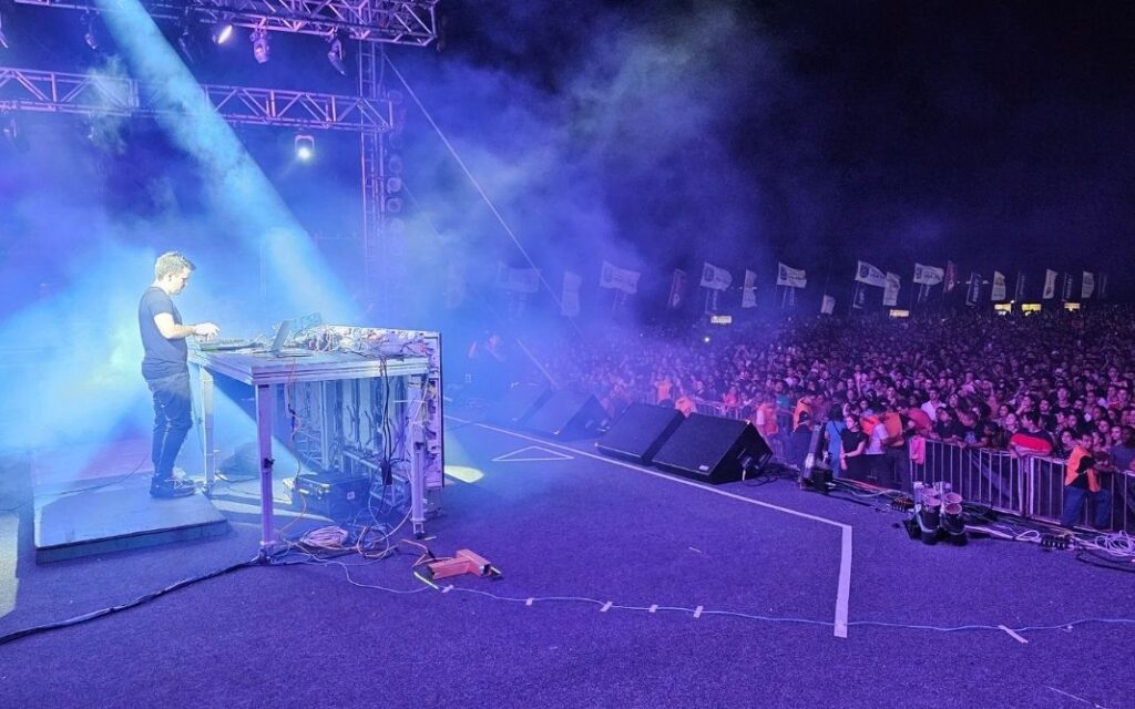 A história de DJ PV com a música eletrônica cristã