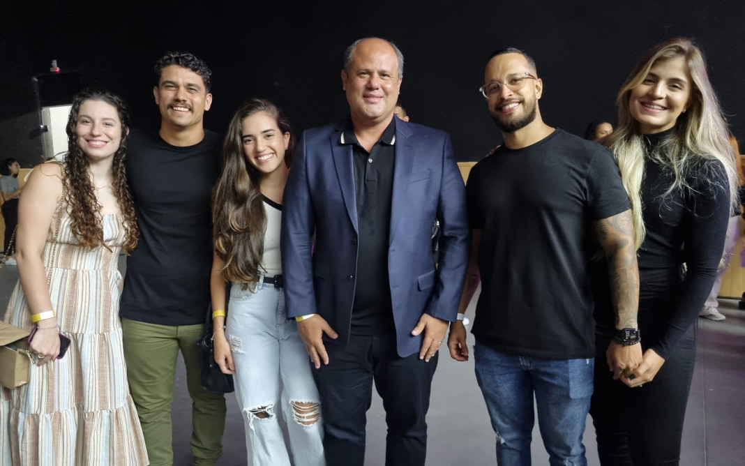 Pastor Delano Santos, da Assembleia de Deus Fonte de Vida em Vitória ...