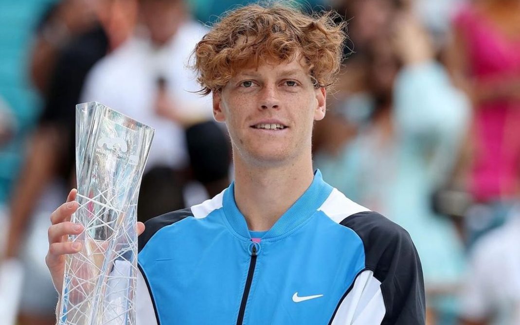 Jannik Sinner admite surpresa com suas performance neste ano