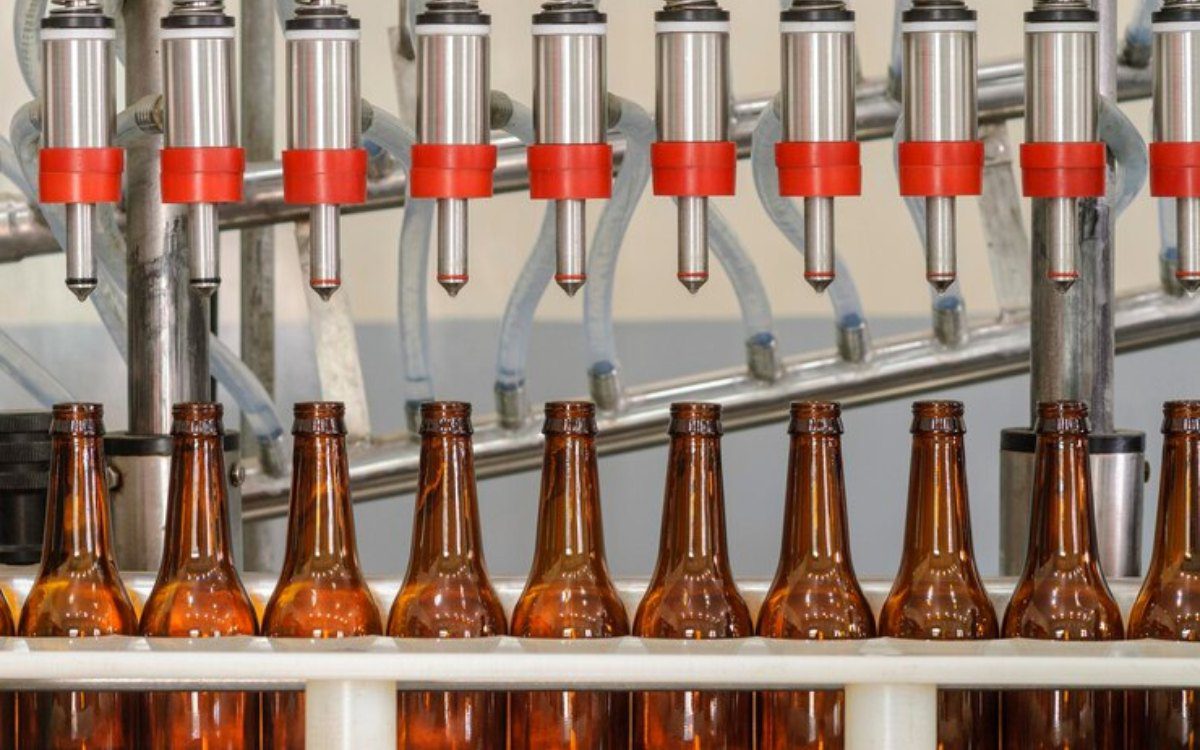 Ambev adota rede de internet para digitalizar fábricas