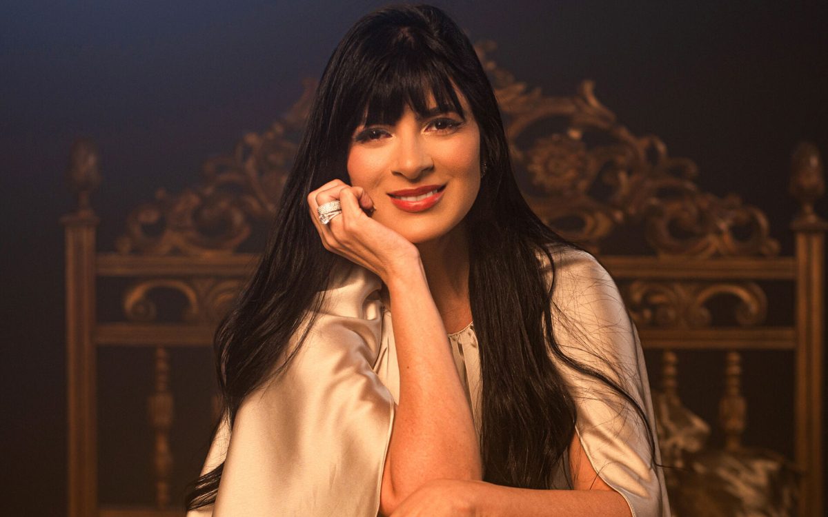 Fernanda Brum lança "Enquanto Dói", single inédito de novo álbum