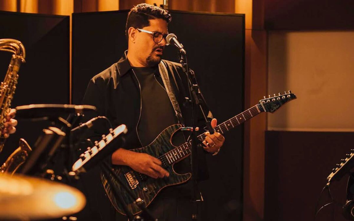 Fred Arrais lança "Me Leva Contigo", de seu novo álbum