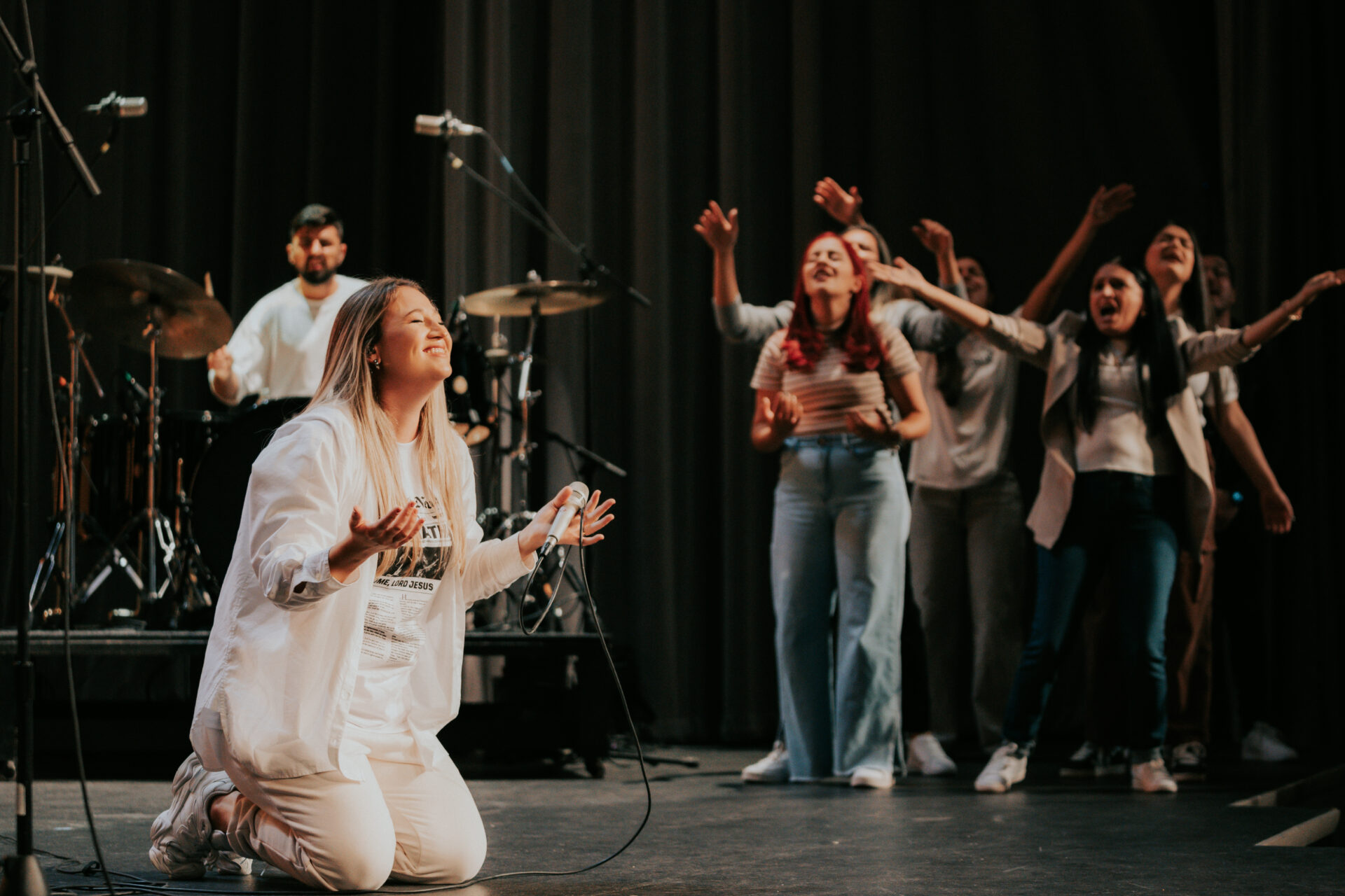 Thamires Garcia lança novo álbum