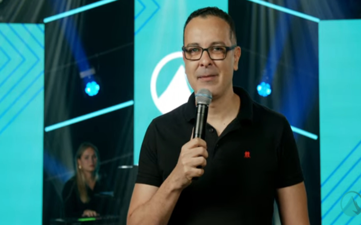 Nelson Junior assume liderança na Zion Church
