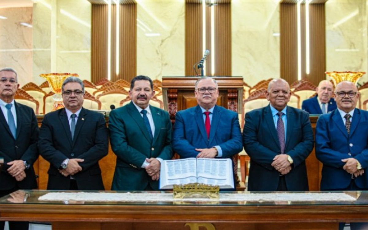 Assembleia de Deus em AL empossa nova Mesa Diretora